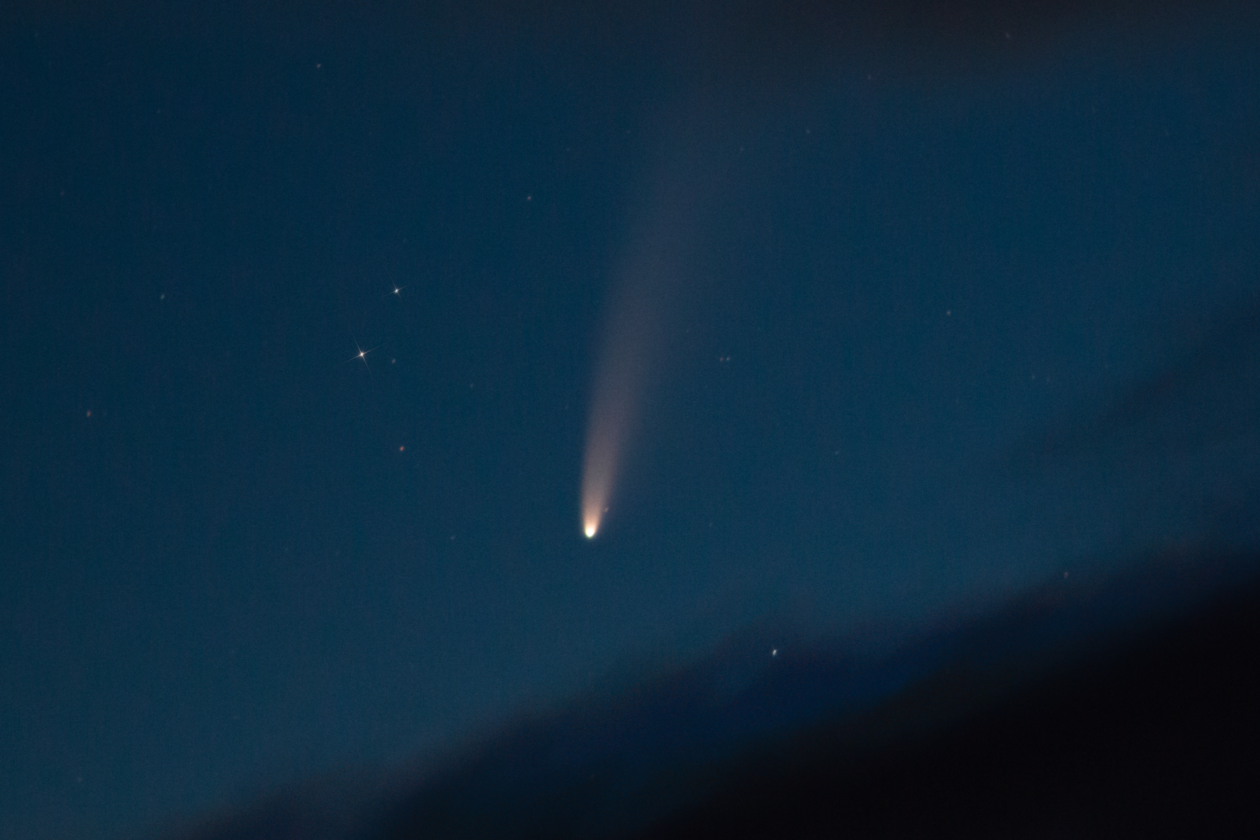 Local Astrophotographer captures comet shooting across skies above Perth